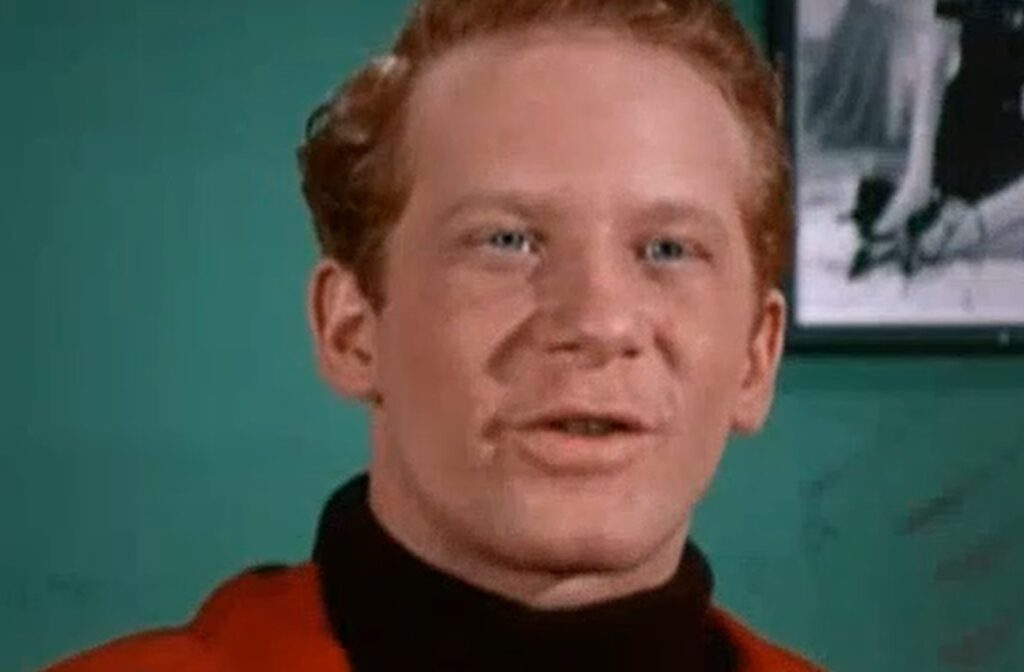 Five Kid Friends on Sitcoms Who Got Promoted and Five Who Got Dumped