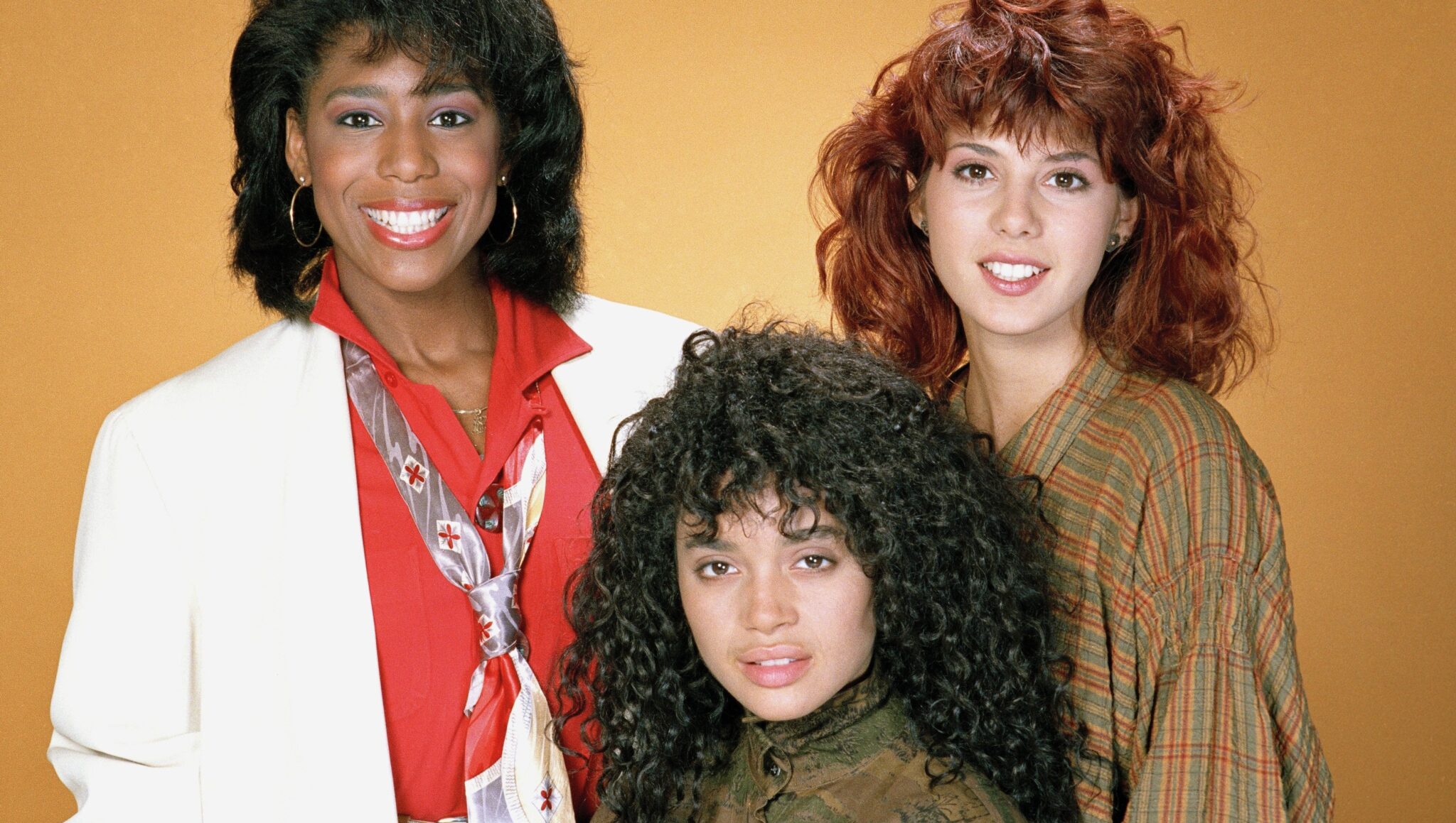 Why Dawnn Lewis Wrote the Theme to A Different World, But Wasn't ...